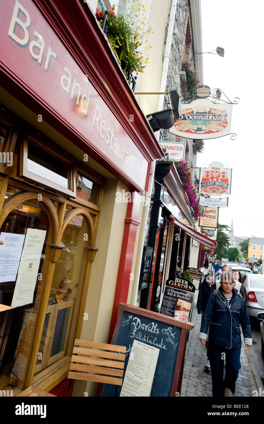 Kenmare pub co kerry ireland hi-res stock photography and images - Alamy