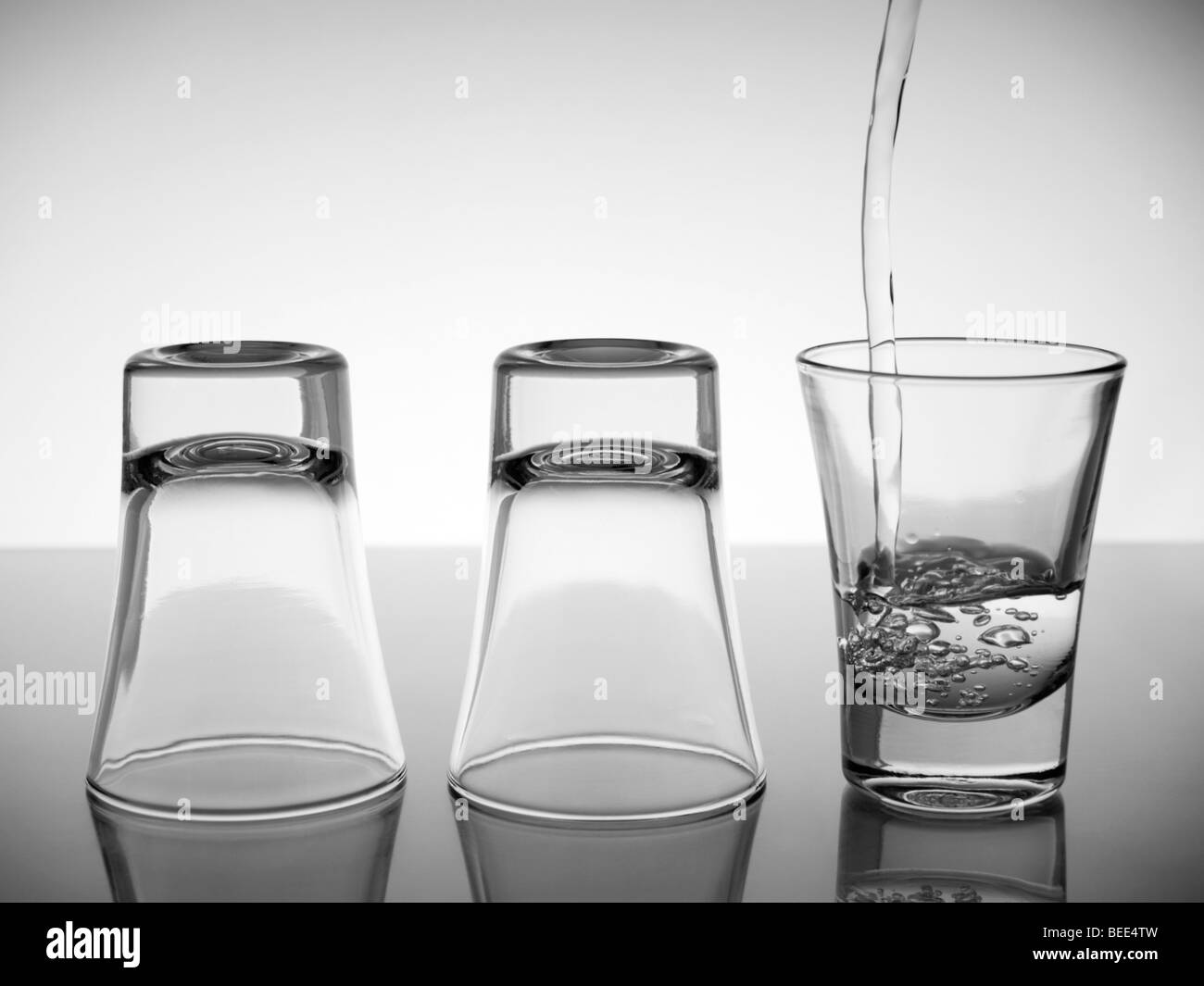 Water upside down glass hi-res stock photography and images - Alamy
