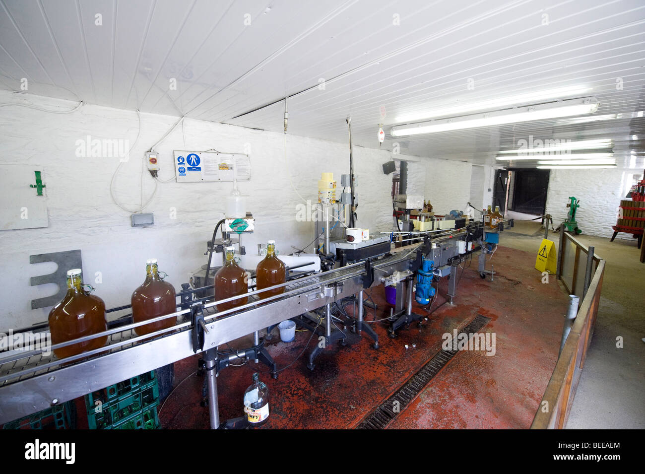 Cornwall scrumpy cider hi-res stock photography and images - Alamy