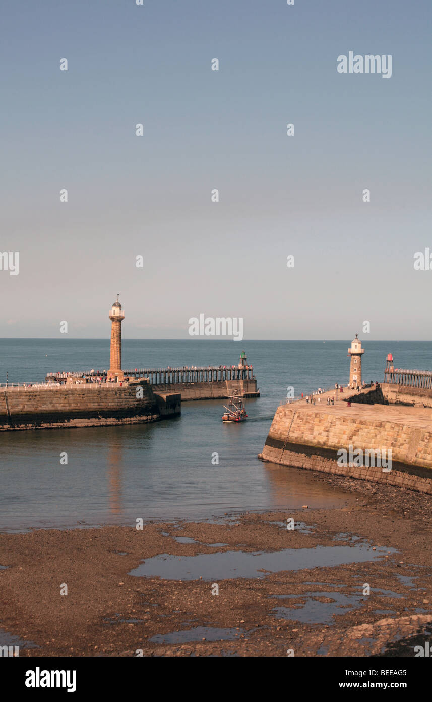 Whitby lights hi-res stock photography and images - Alamy