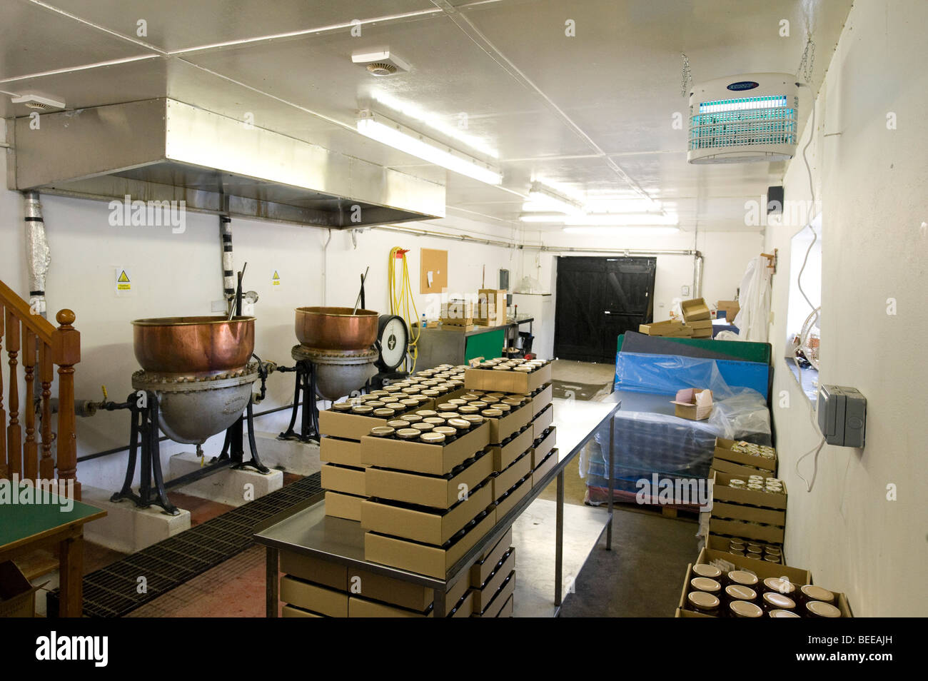 The making of farm cider hi-res stock photography and images - Alamy