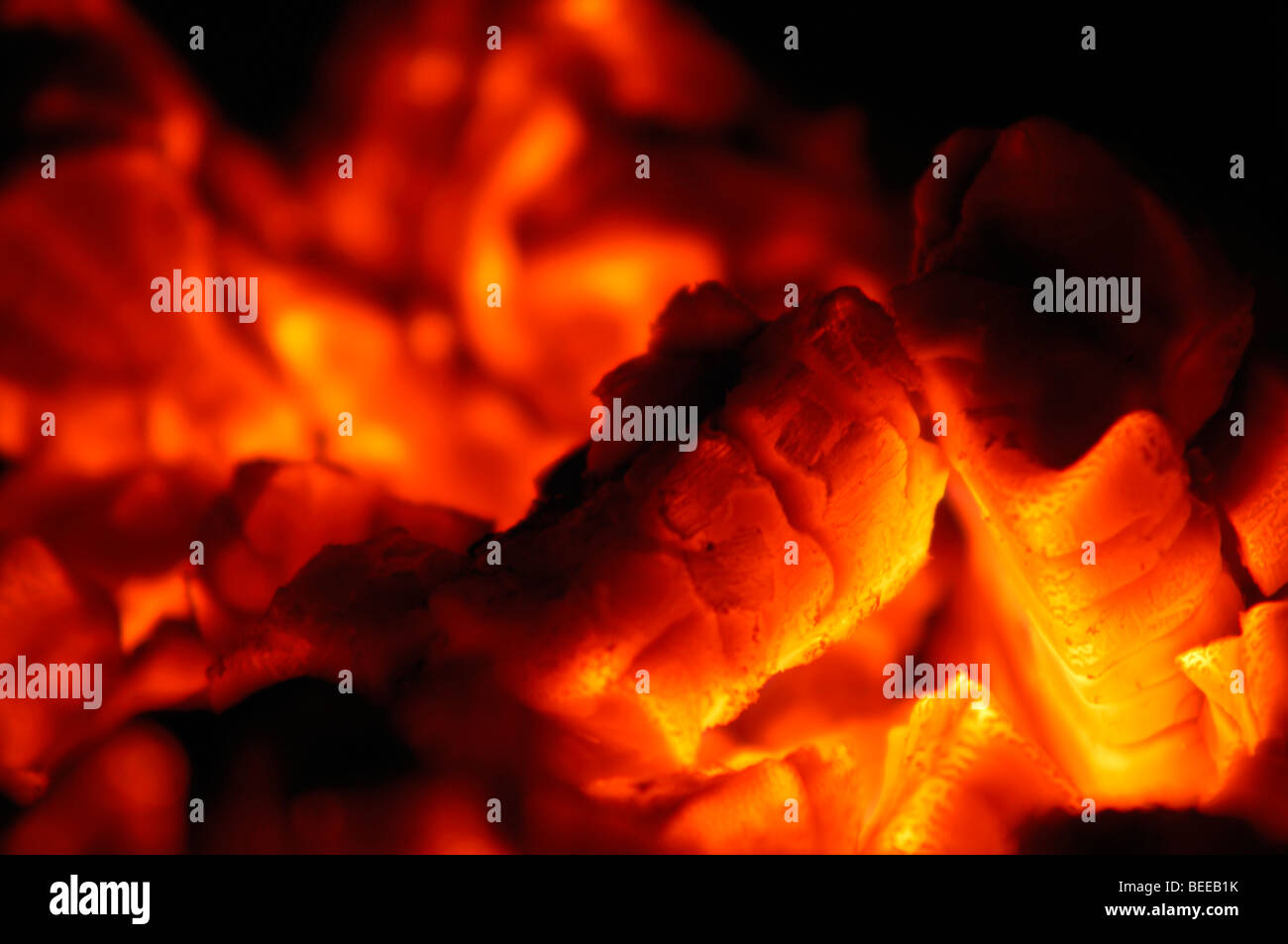 Wood fire coals Stock Photo - Alamy