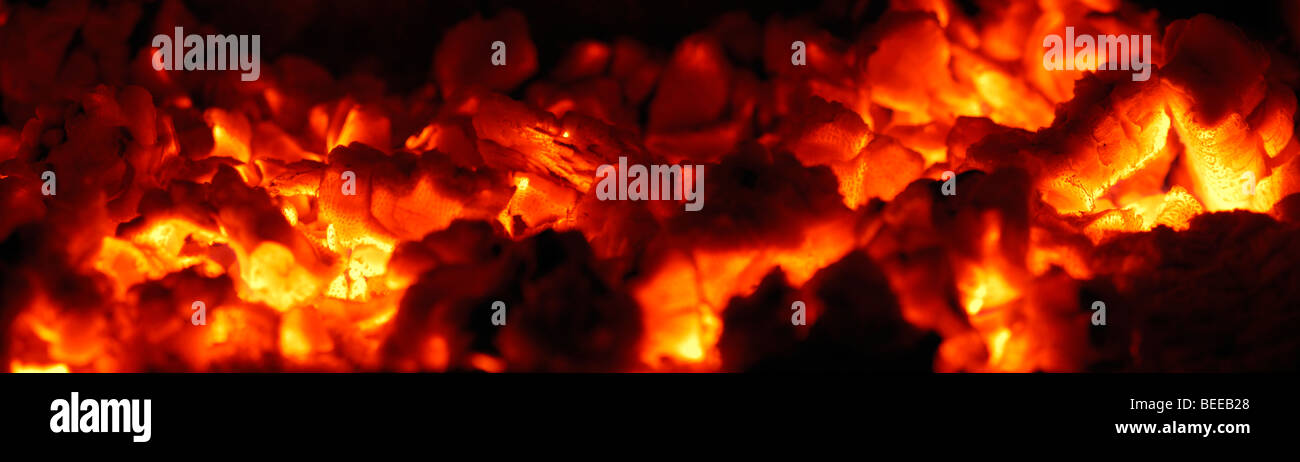 Wood fire coals Stock Photo - Alamy