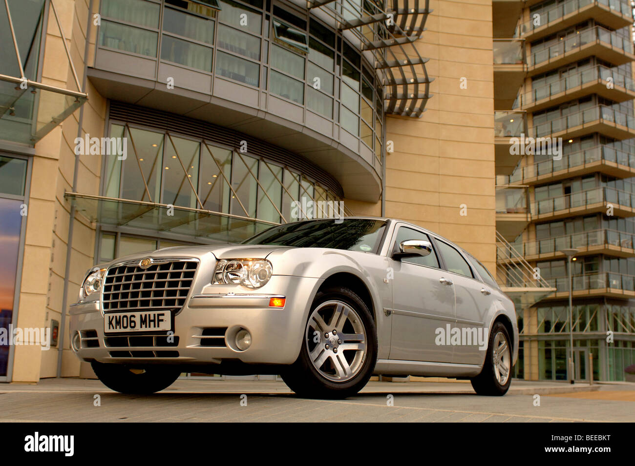 Chrysler 300c Touring Stock Photo - Alamy