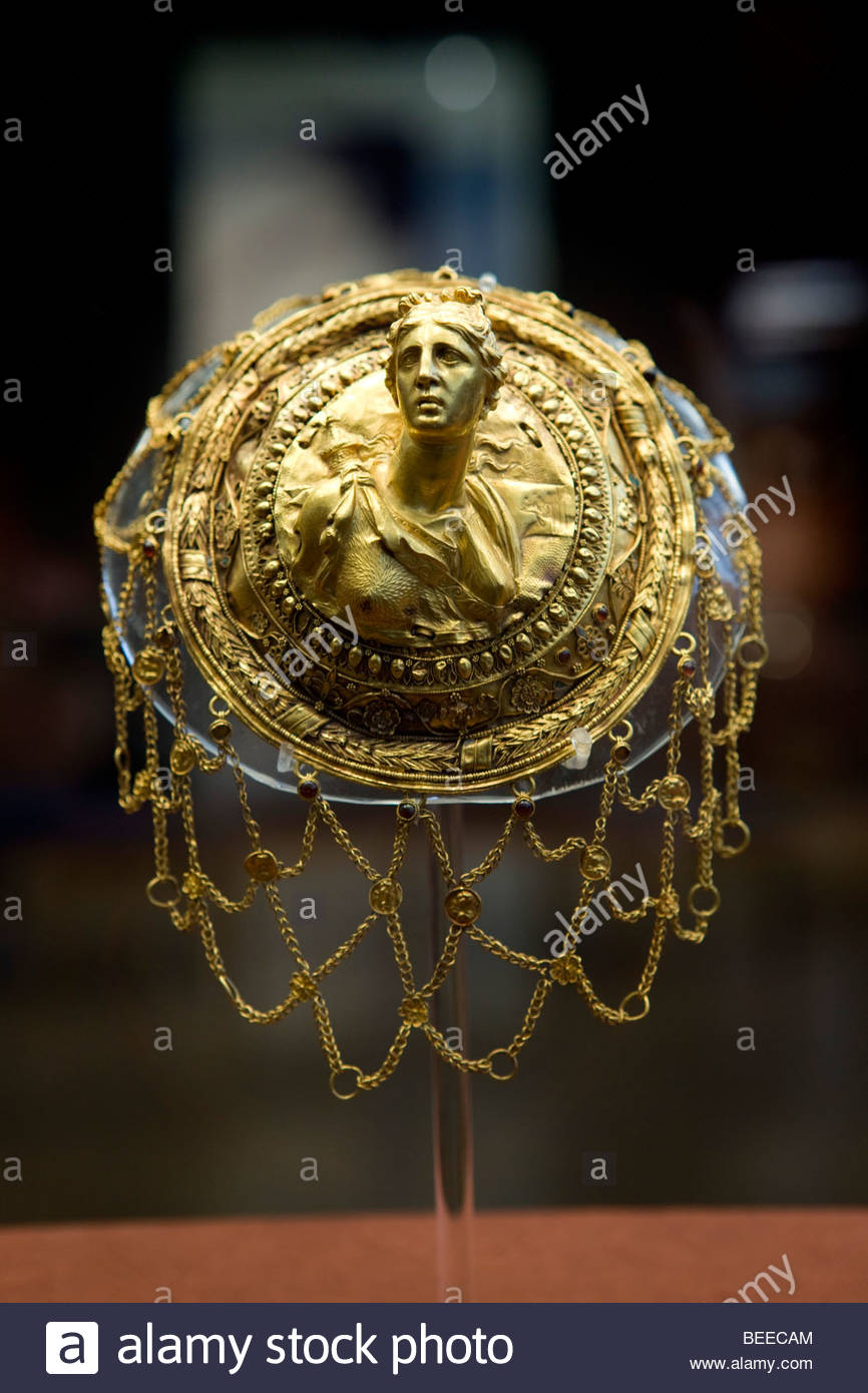 Metal Quiver Stock Photos & Metal Quiver Stock Images - Alamy