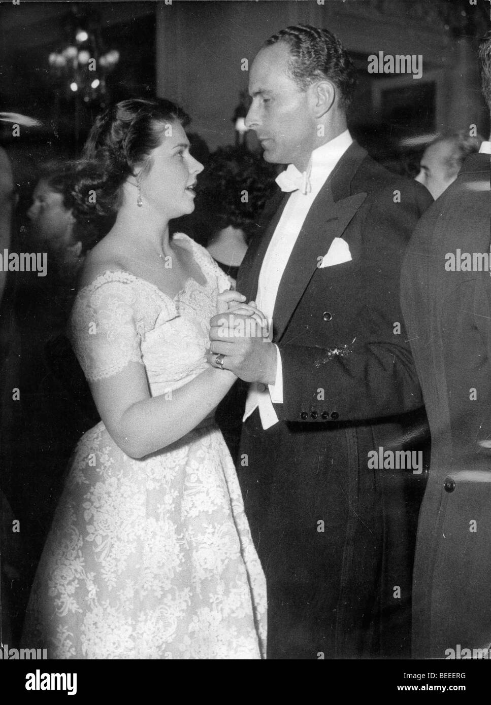 Mike leander hi-res stock photography and images - Alamy