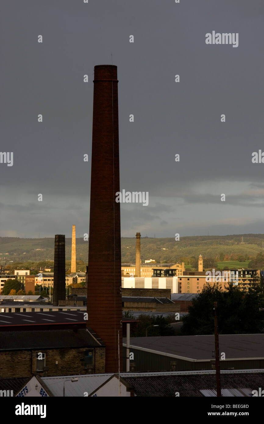 Factory chimneys yorkshire hi-res stock photography and images - Alamy