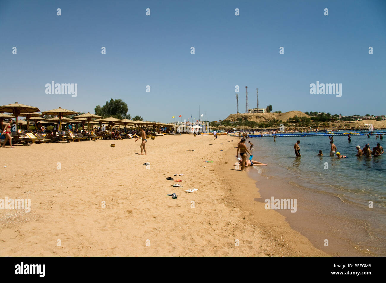 Sharm el sheikh beach tourists hi-res stock photography and images - Alamy