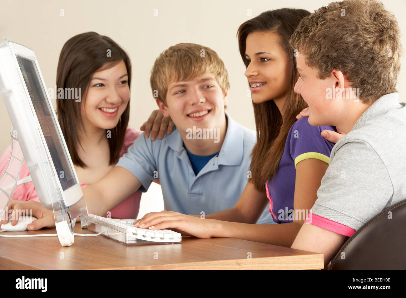 14 15 Year Olds High Resolution Stock Photography and Images - Alamy