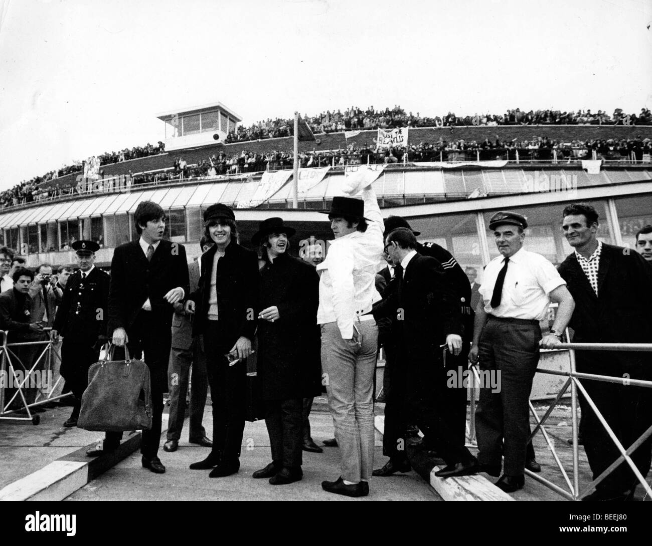 Fans the wave Black and White Stock Photos & Images - Alamy