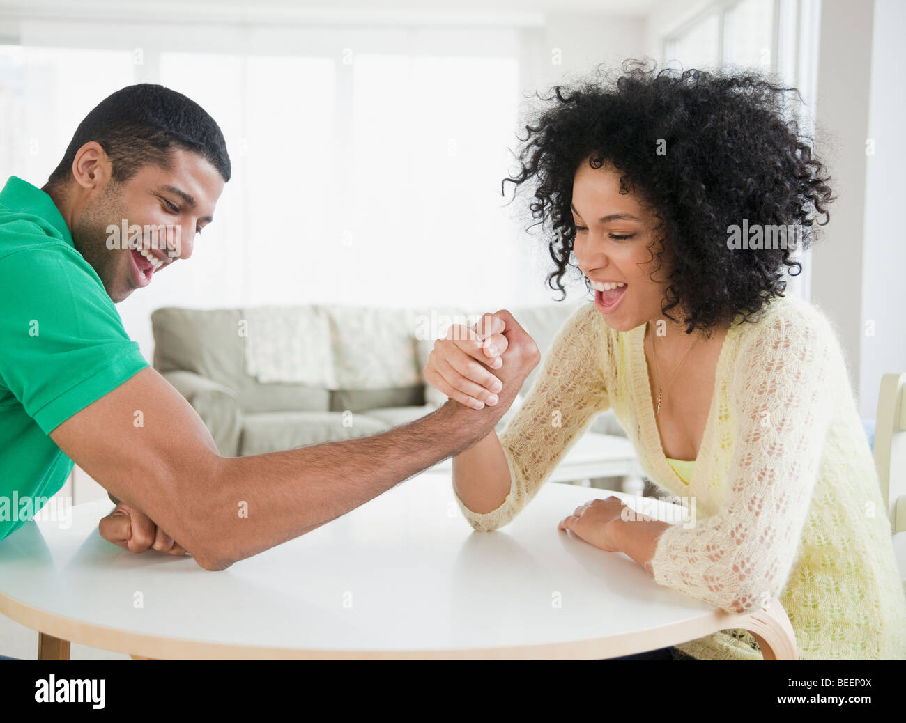 Husband wife arm wrestling hi-res stock photography and images - Alamy