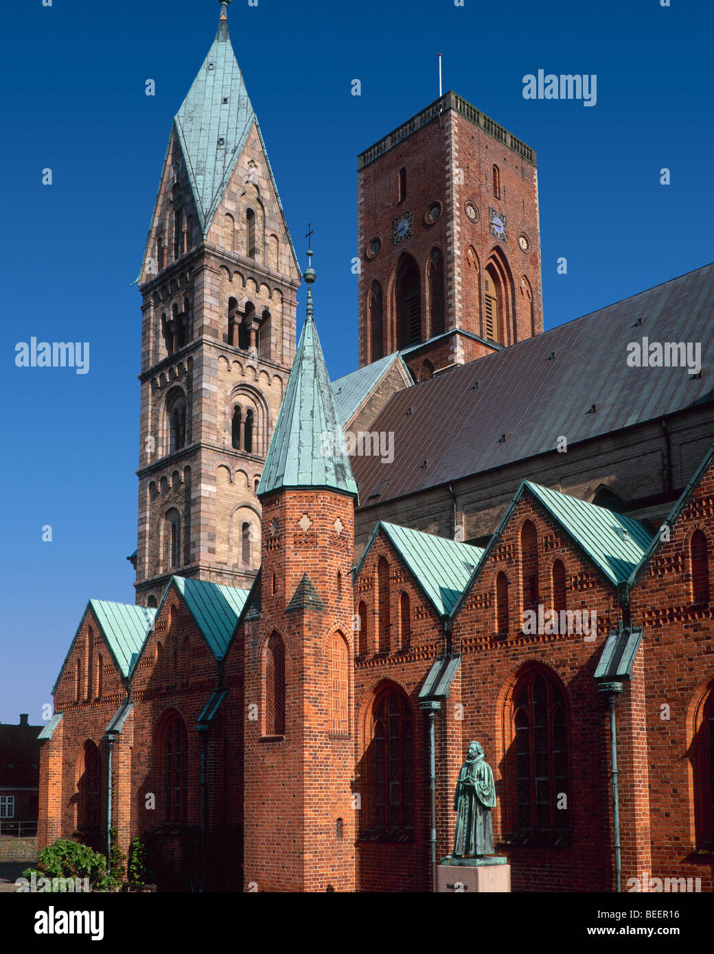Ribe denmark statue hi-res stock photography and images - Alamy