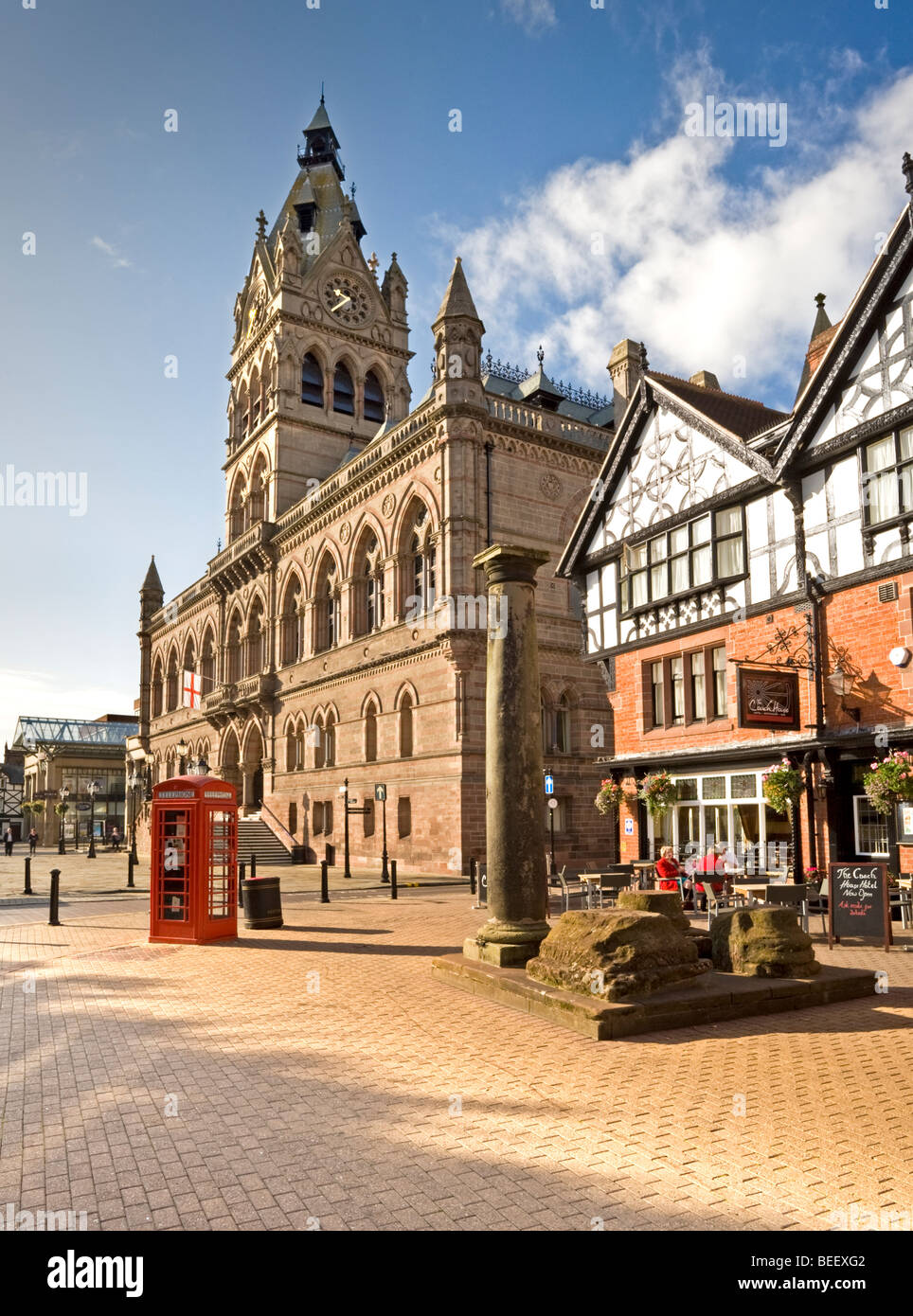 Northgate street chester hi-res stock photography and images - Alamy