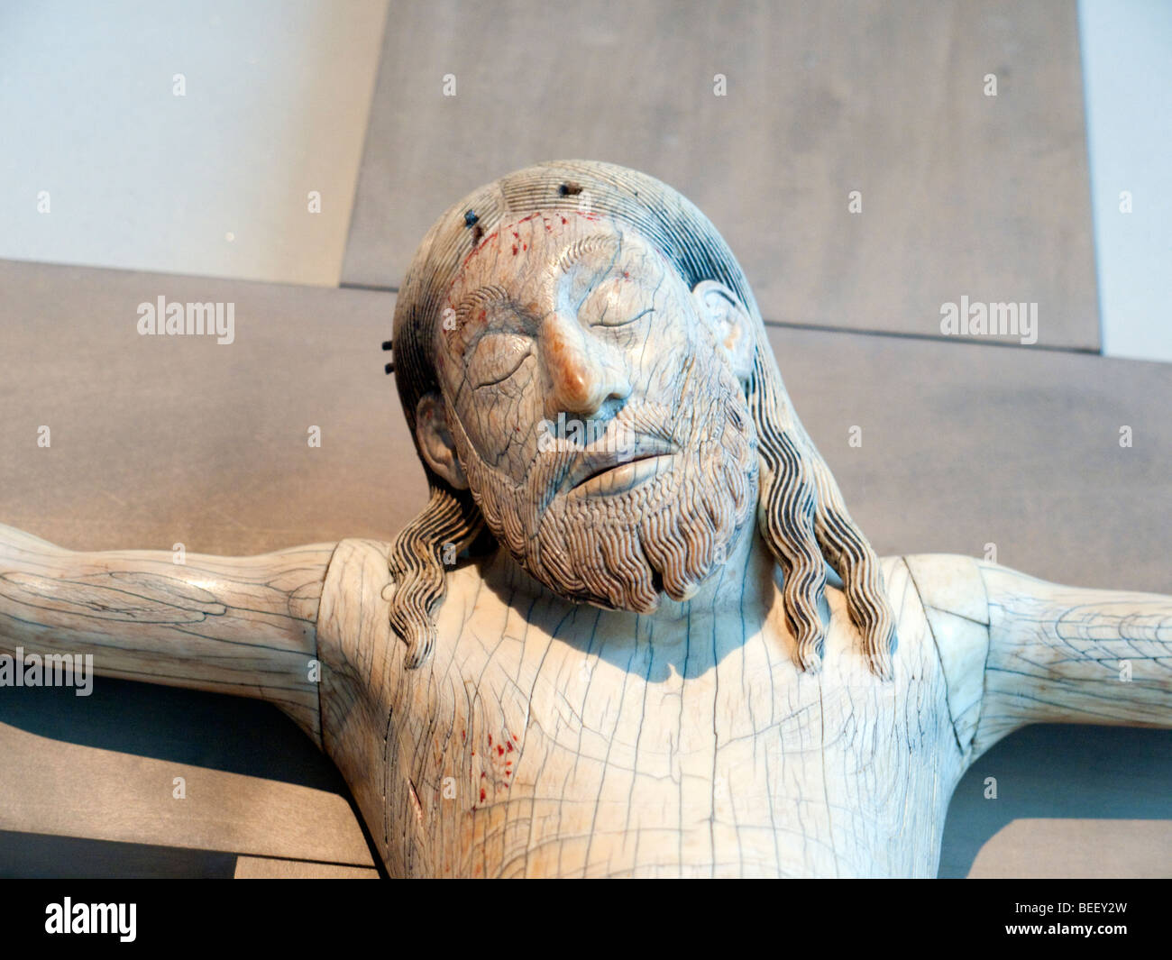 Statue of crucifixion hi-res stock photography and images - Alamy