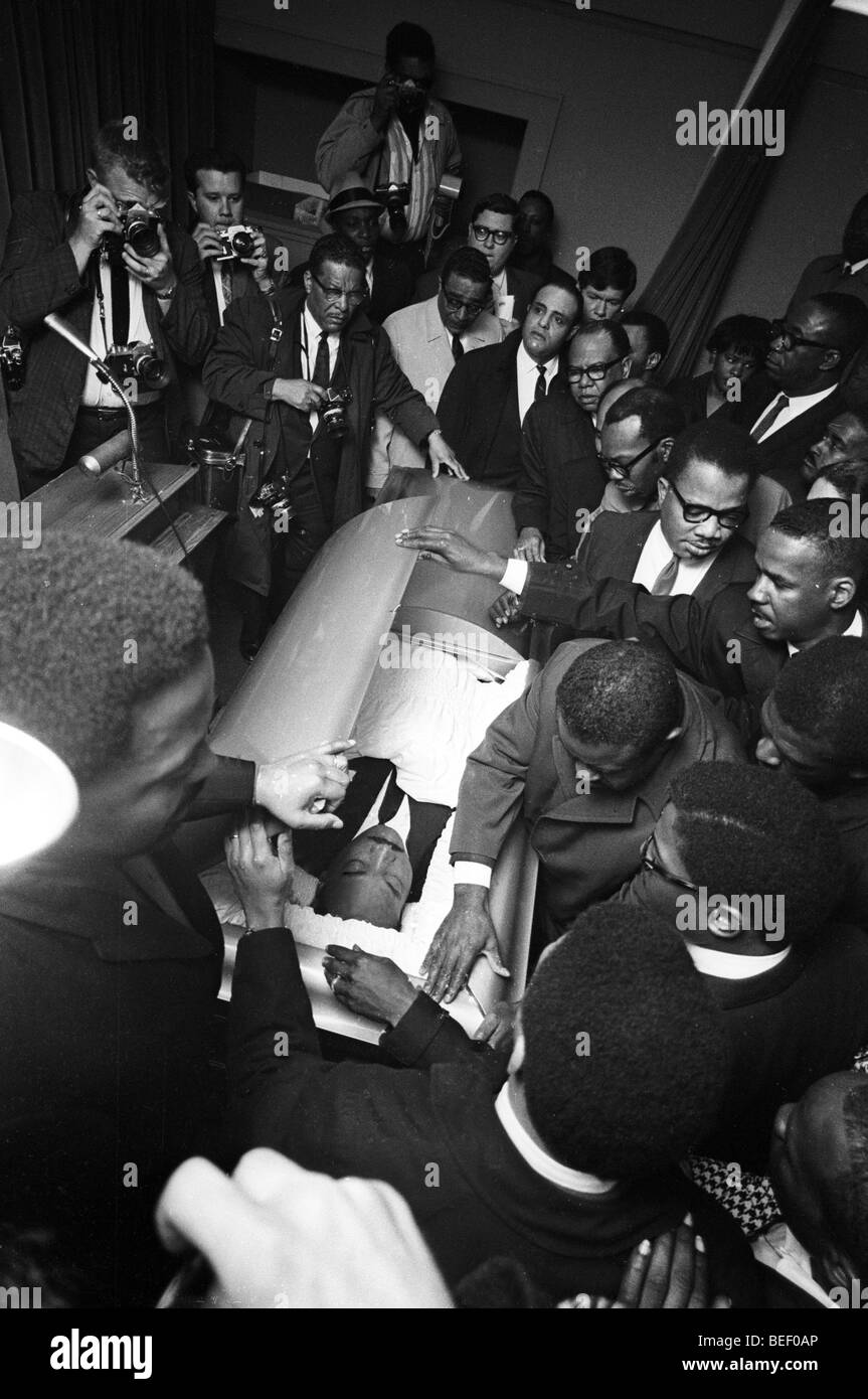 Apr 09, 1968; Atlanta, GA, USA; MARTIN LUTHER KING JR.'s funeral in ...