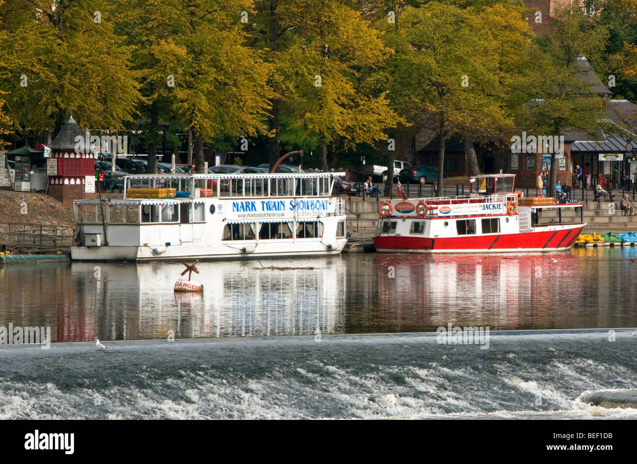The Groves and River Dee, Chester, Cheshire, England, UK Stock Photo ...