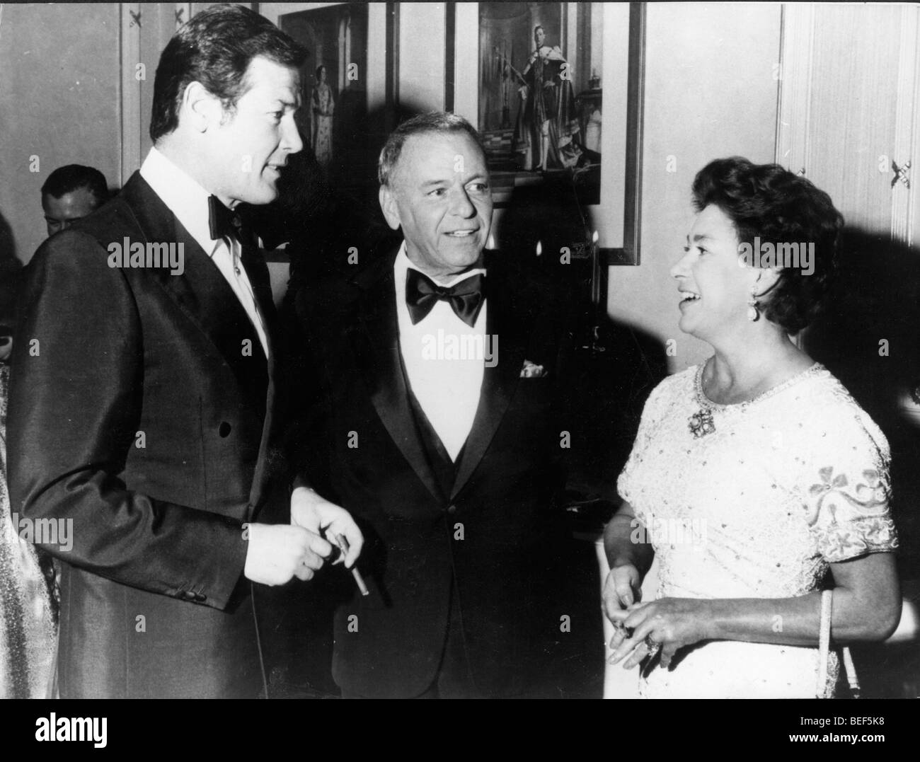 Mar 01, 1977; London, UK; Singer/Actor FRANK SINATRA (1915-98) was a ...