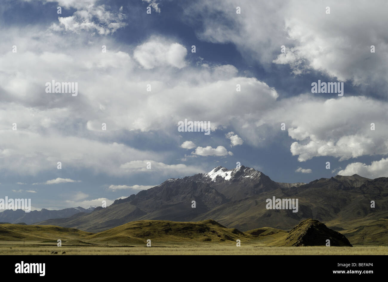 Snow capped Andes mountain near Santa Rosa, Peru Stock Photo - Alamy