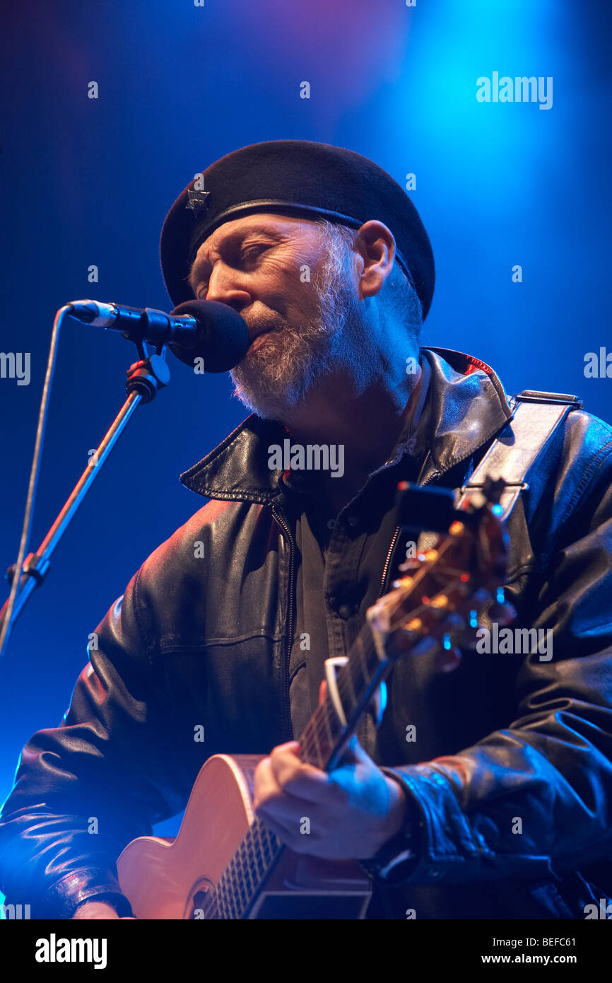 Richard thompson hi-res stock photography and images - Alamy