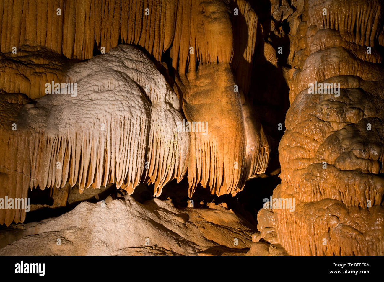column and draperies, Onondaga Cave State Park, Missouri Stock Photo ...