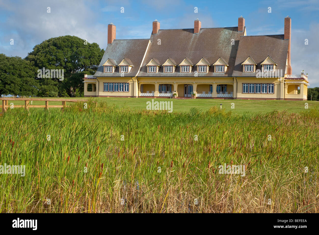 Outer banks whalehead club hi-res stock photography and images - Alamy