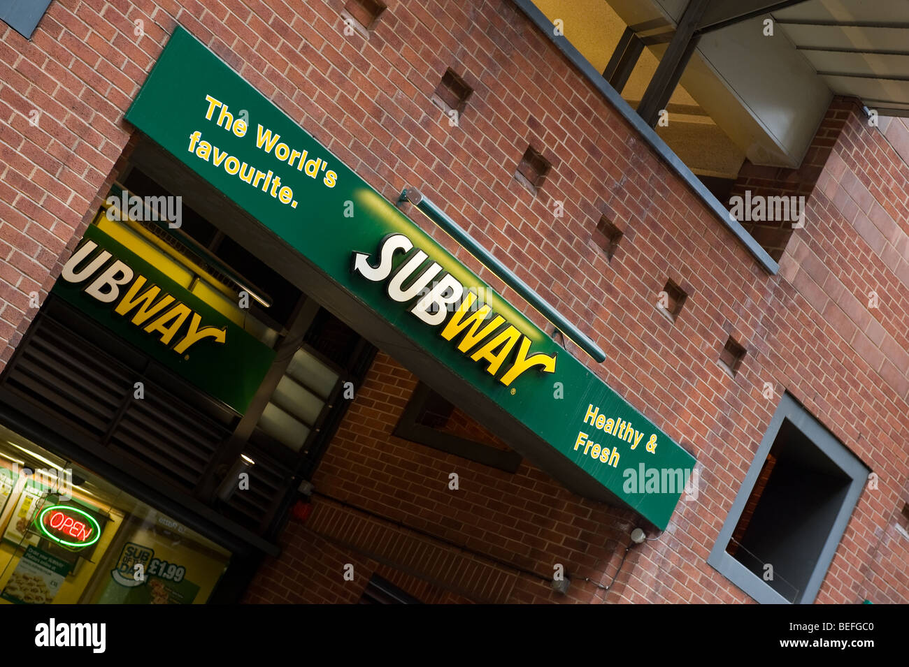 Subway restaurant sign hi-res stock photography and images - Alamy