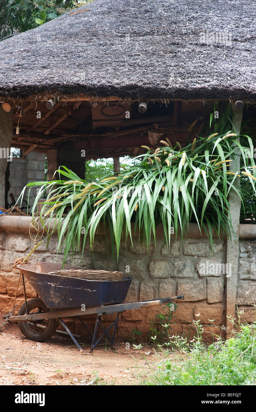 India countryside hut hi-res stock photography and images - Alamy