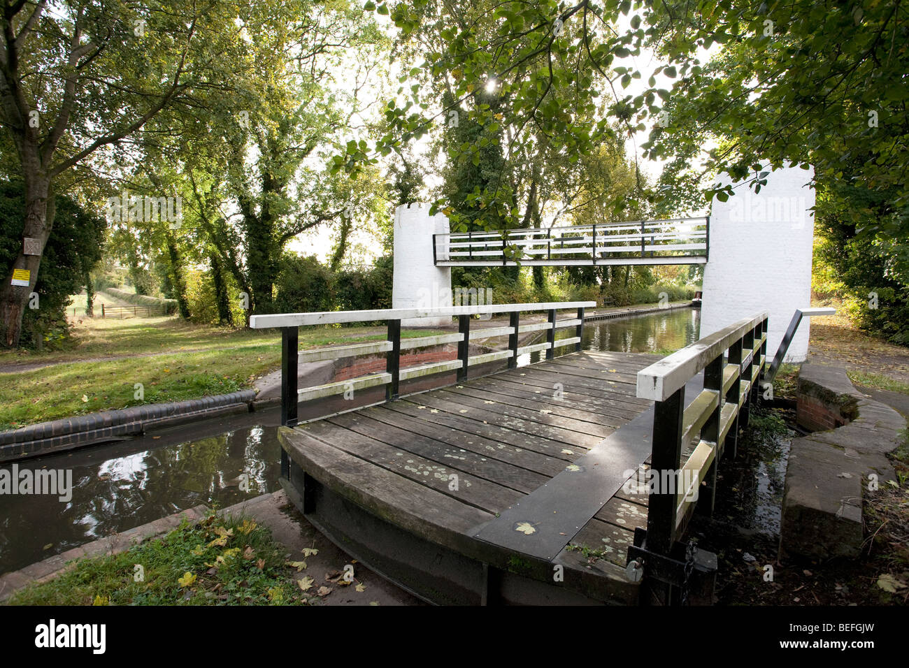 Manor water bridge hi-res stock photography and images - Alamy