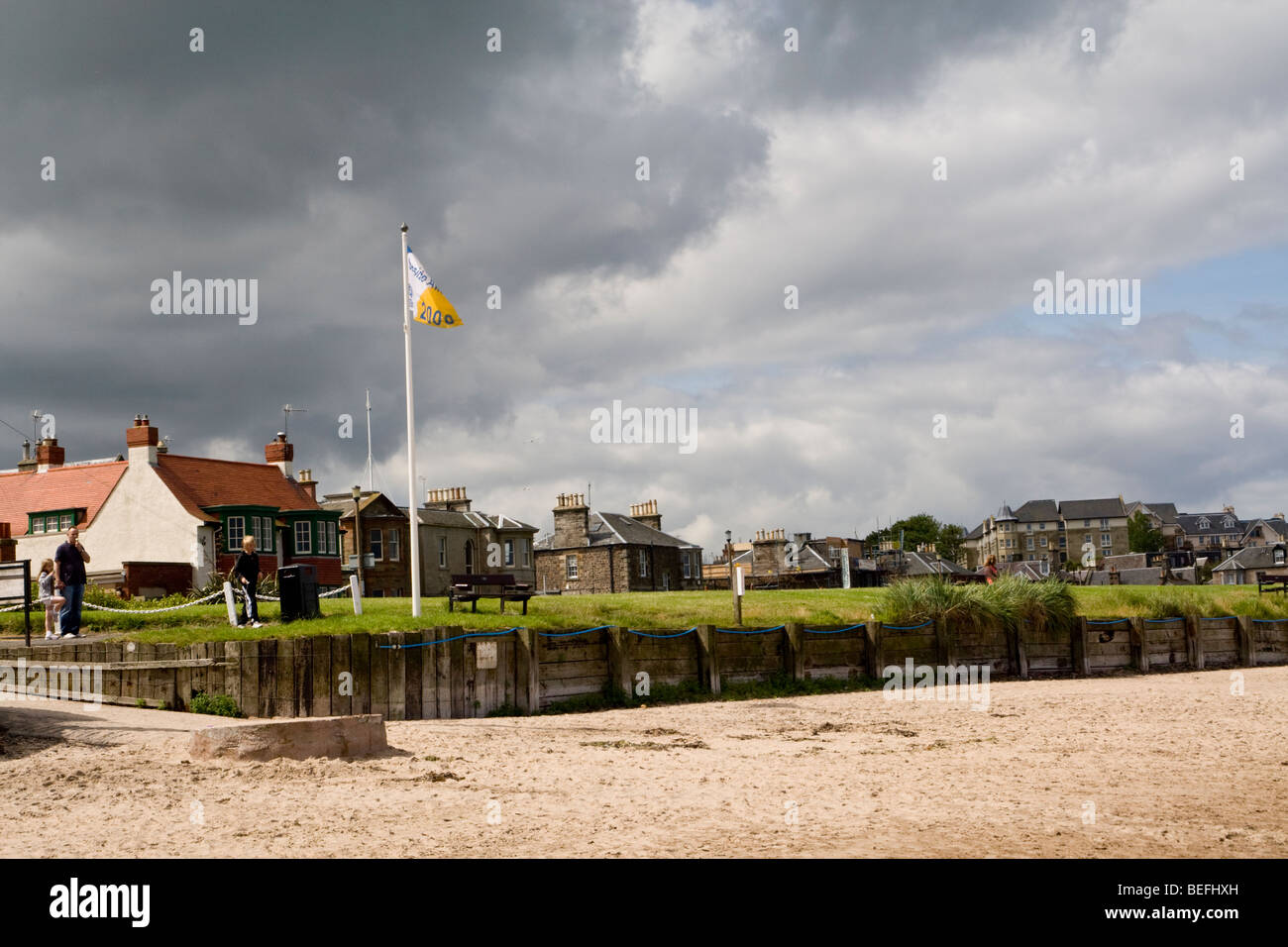 Sandy beach north berwick hi-res stock photography and images - Alamy