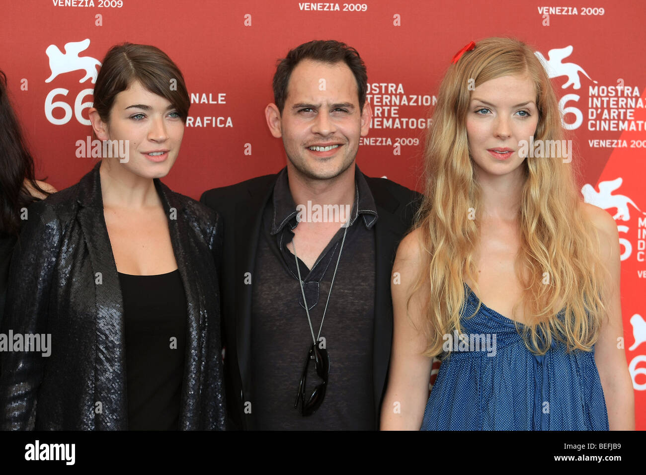 ANNA BEDERKE MORITZ BLEIBTREU PHELINE ROGGAN SOUL KITCHEN. PHOTOCALL ...