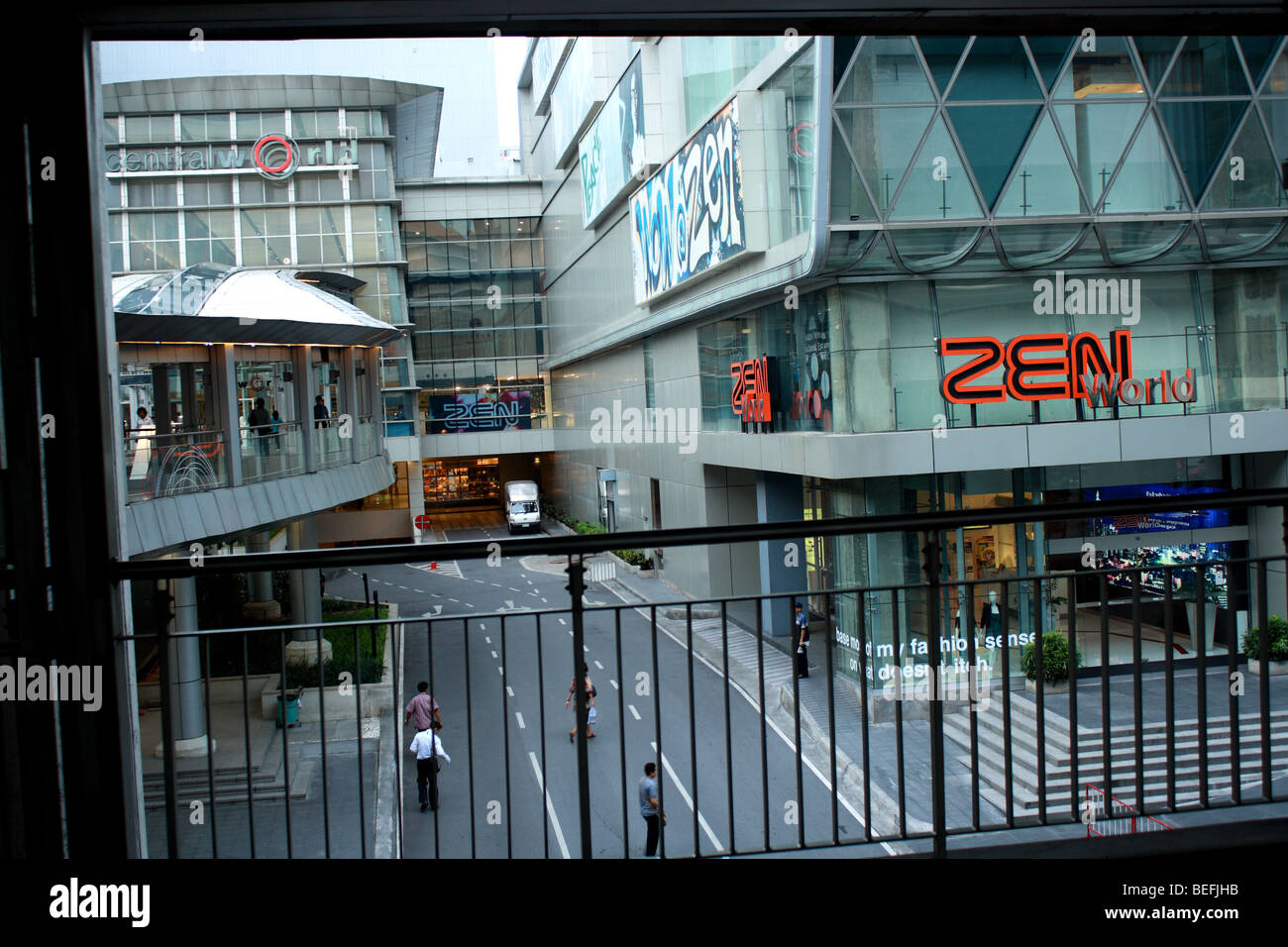 Central World Shopping Center Bangkok Thailand Stock Photo - Alamy