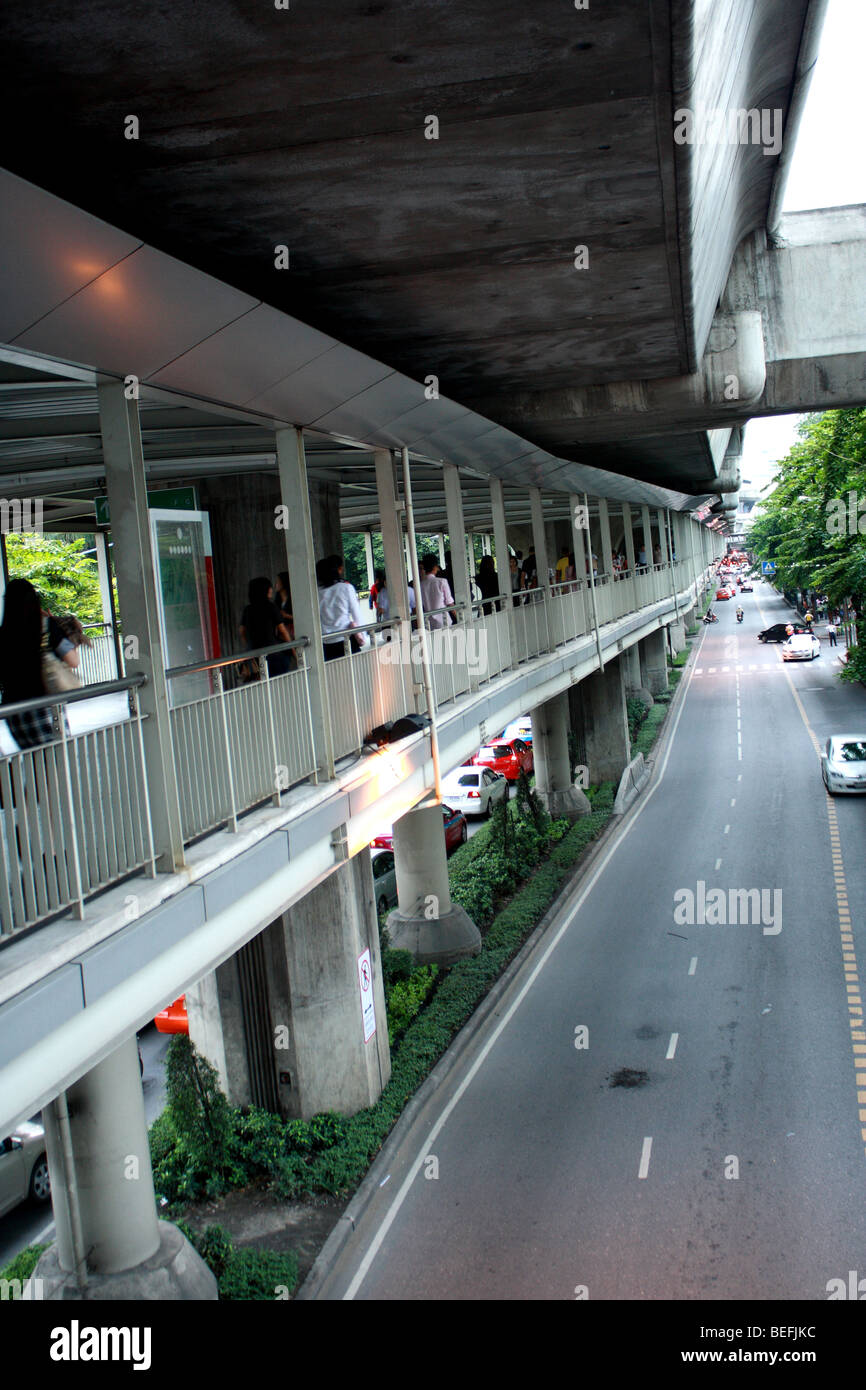 BTS sky walking way on Rama 1 road in Bangkok Stock Photo - Alamy