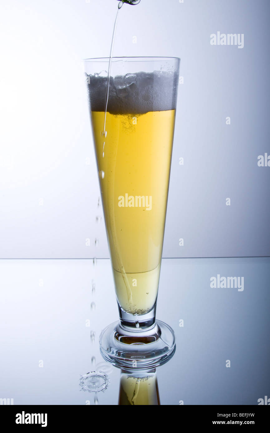 Spill beer glass hi-res stock photography and images - Alamy