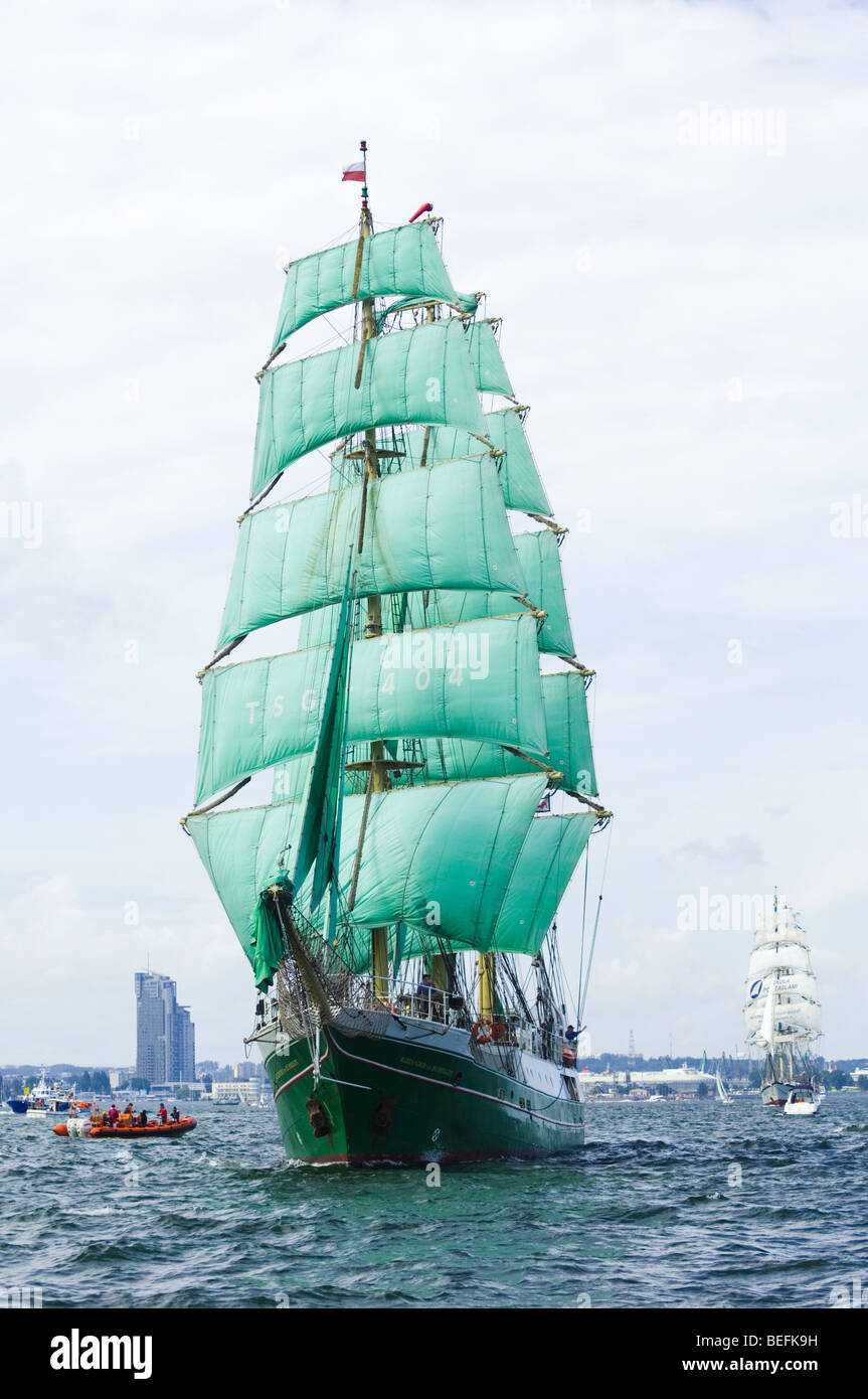 3 masted barque hi-res stock photography and images - Alamy
