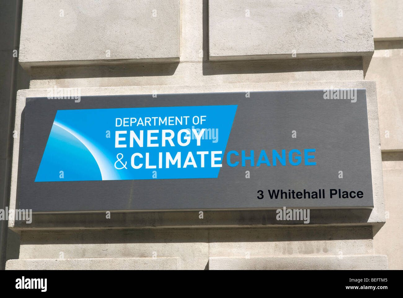 Sign for Department of Energy and Climate Change Stock Photo - Alamy