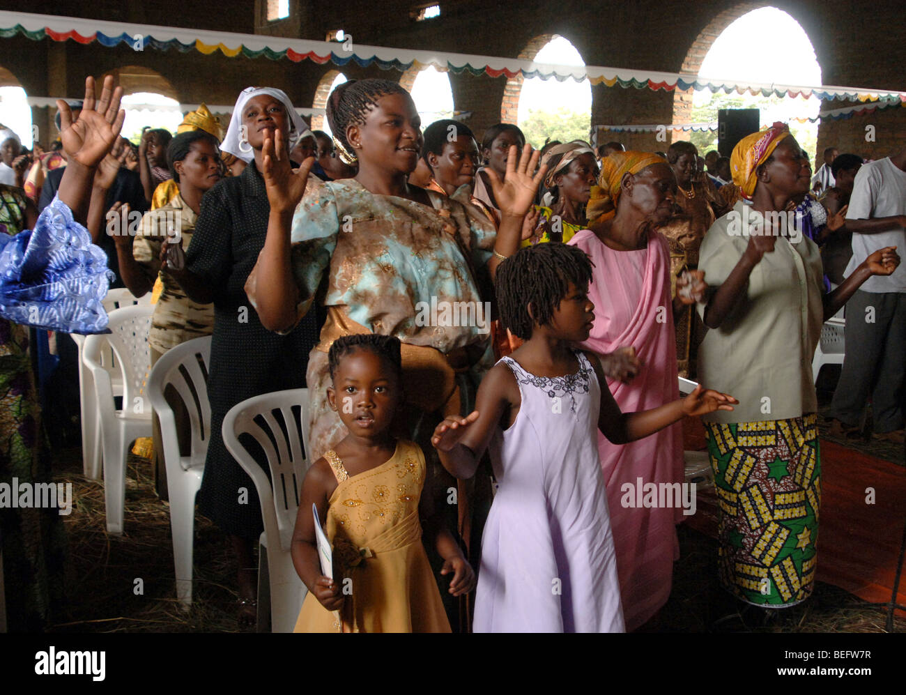 Wedding of king omusinga mumbere charles Wesley of Bakonzo to Queen ...
