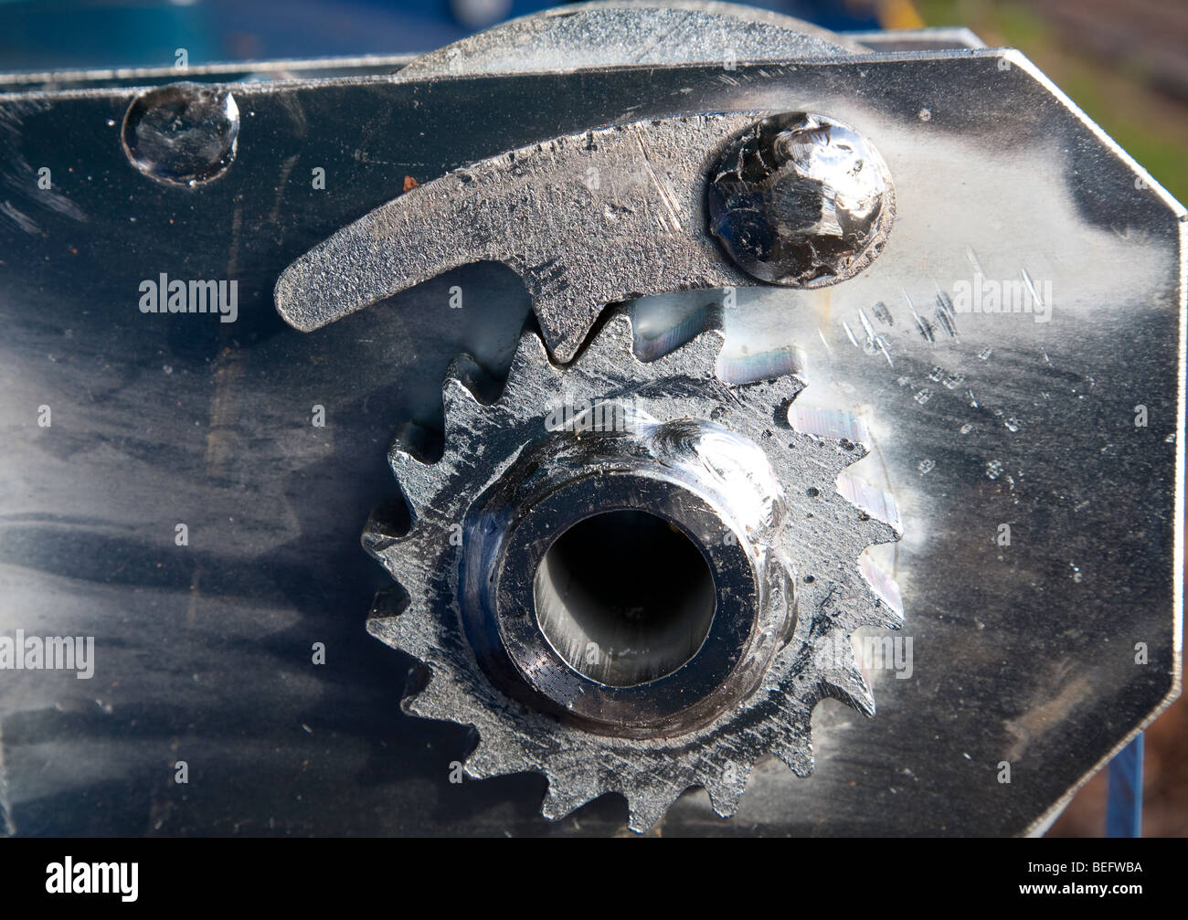 Mechanism wheel ratchet cog hi-res stock photography and images - Alamy