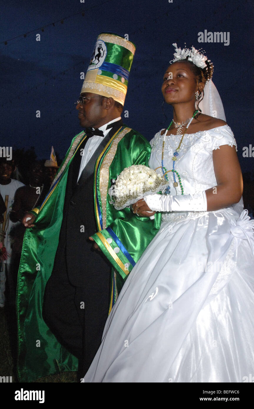 Wedding of king omusinga mumbere charles Wesley of Bakonzo to Queen ...