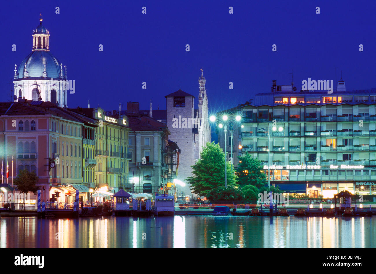 View of Como at night, Lake Como, Lombardy, Italy Stock Photo - Alamy