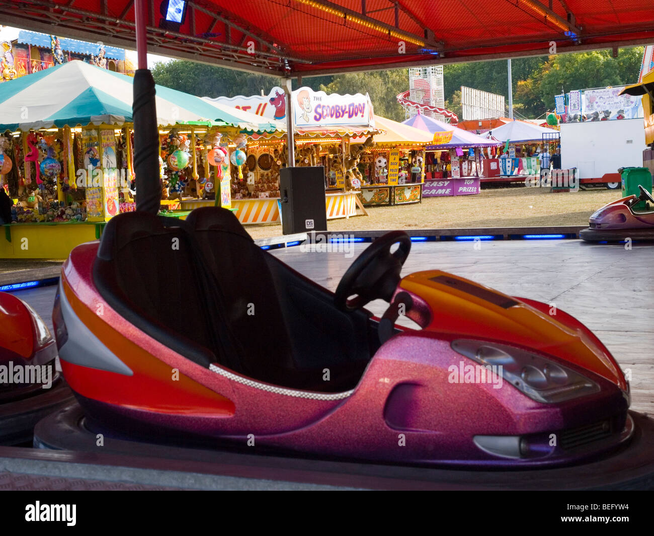 Fairground sideshows hi-res stock photography and images - Alamy