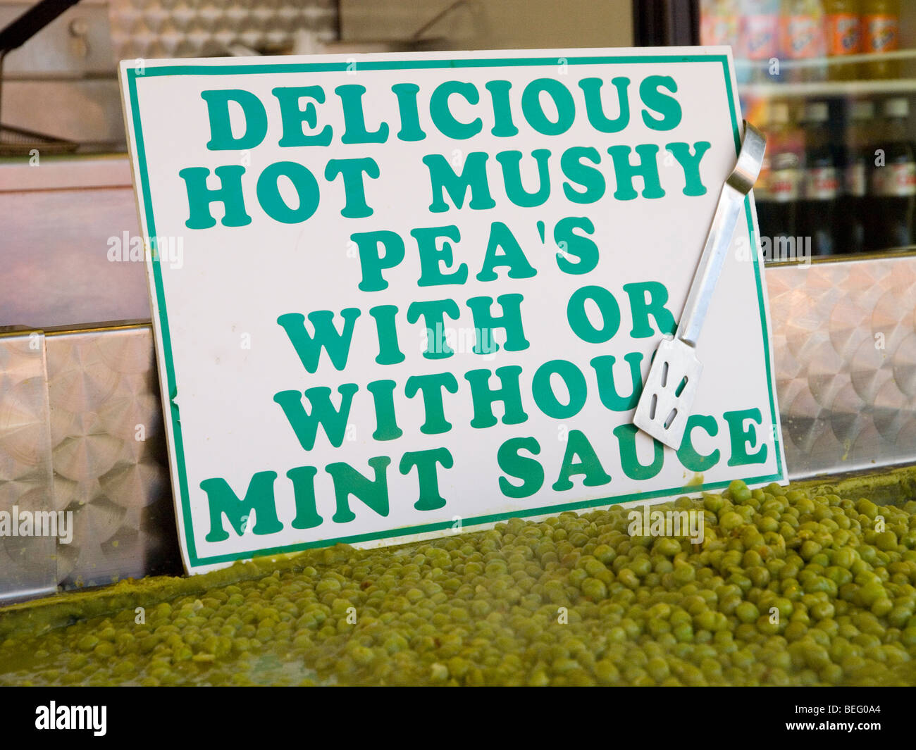 Mushy peas hi-res stock photography and images - Alamy
