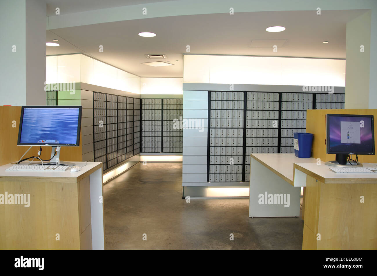 Post office interior united states hi-res stock photography and images ...
