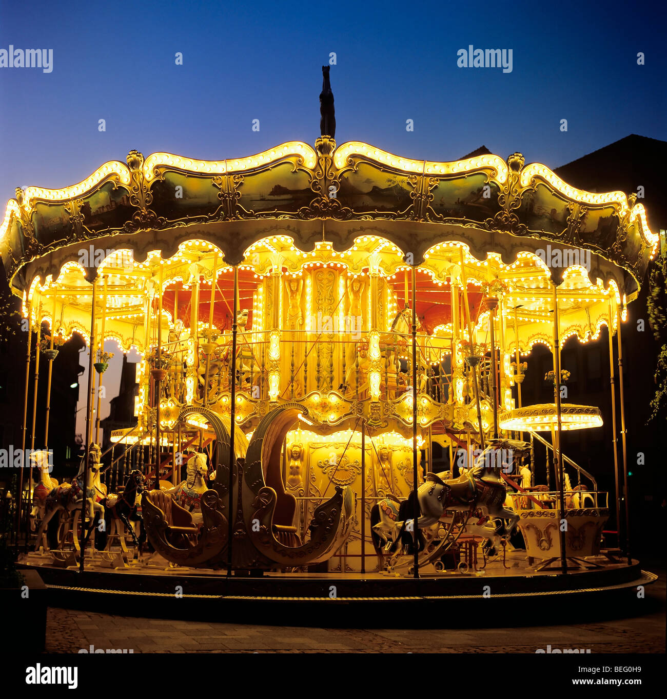 Italian fairground carousel hi-res stock photography and images - Alamy