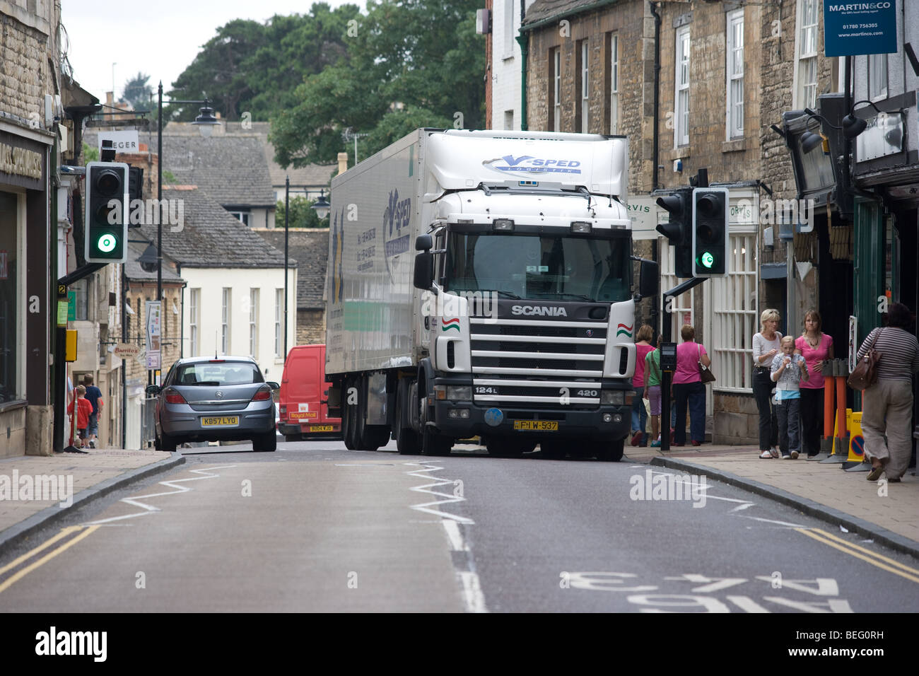 Large lorry hi-res stock photography and images - Alamy