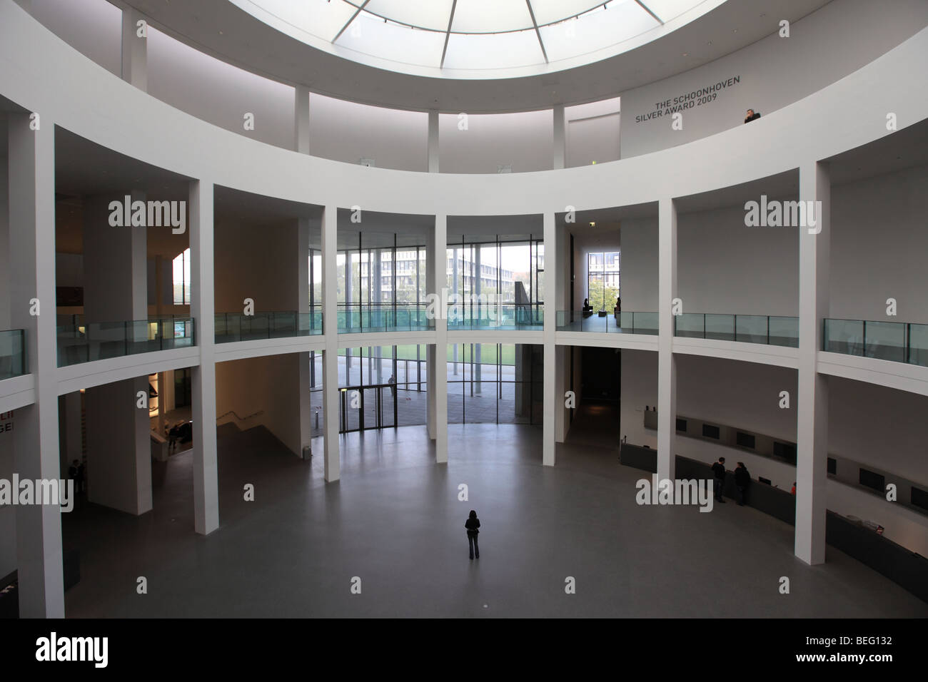 Museum atrium hi-res stock photography and images - Alamy