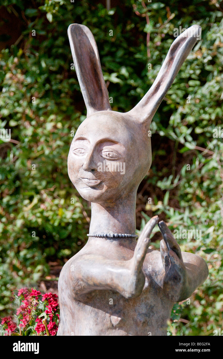 Humorous garden sculpture hi-res stock photography and images - Alamy