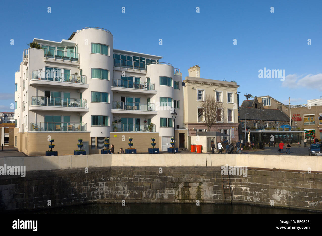 Cardiff accommodation hi-res stock photography and images - Alamy
