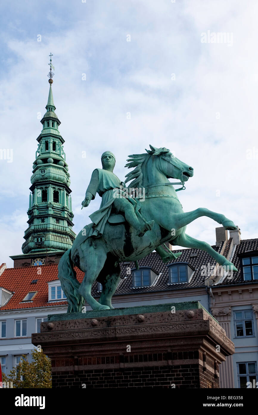 Statue of Absalon on horseback. Copenhagen, Denmark, Scandinavia Stock ...