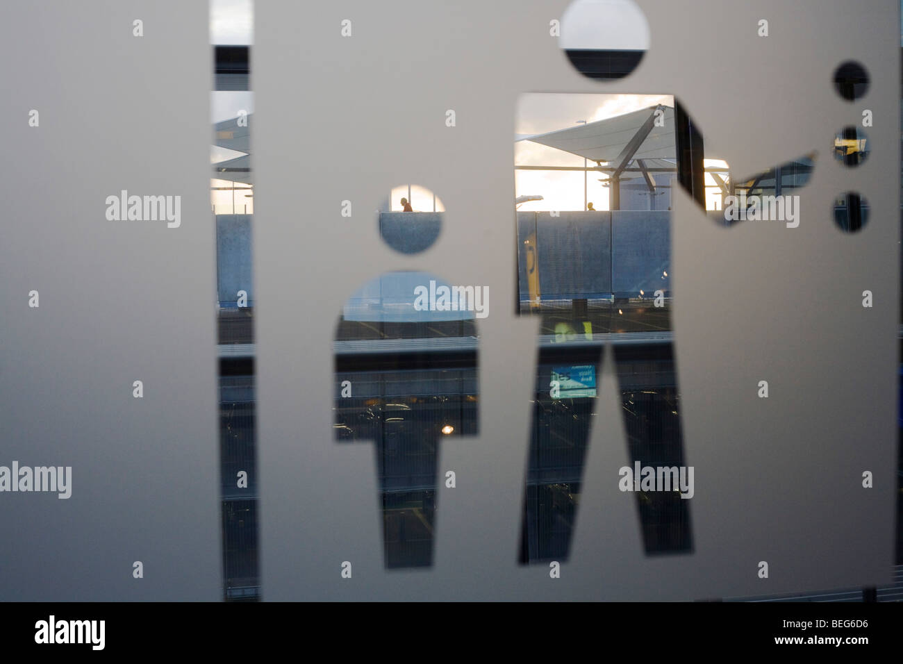Pictogram illustrations of an adult and child choosing a floor in a ...