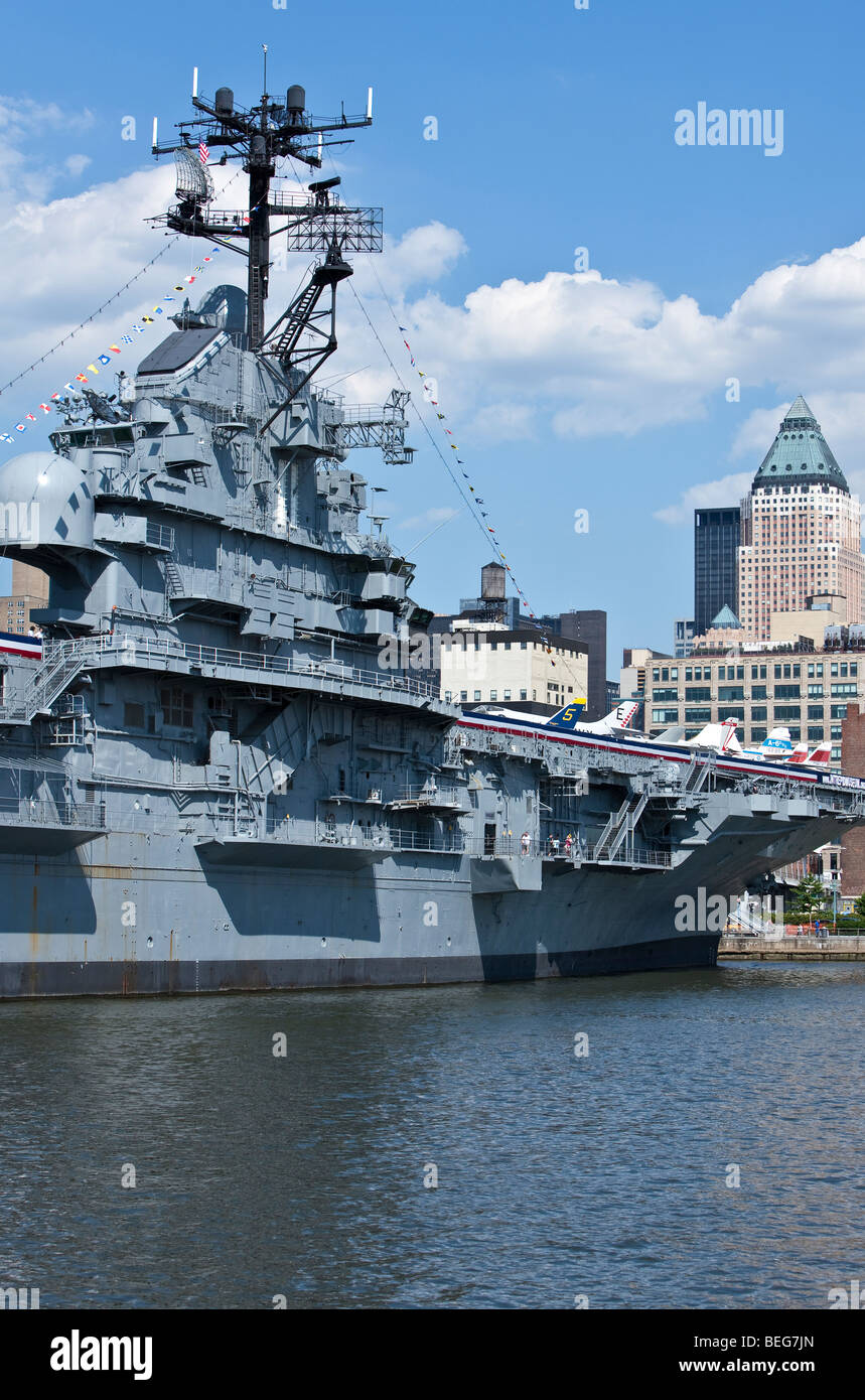 U.S.A., New York,Manhattan,Pier 83,the aircraft carrier Intrepid ...